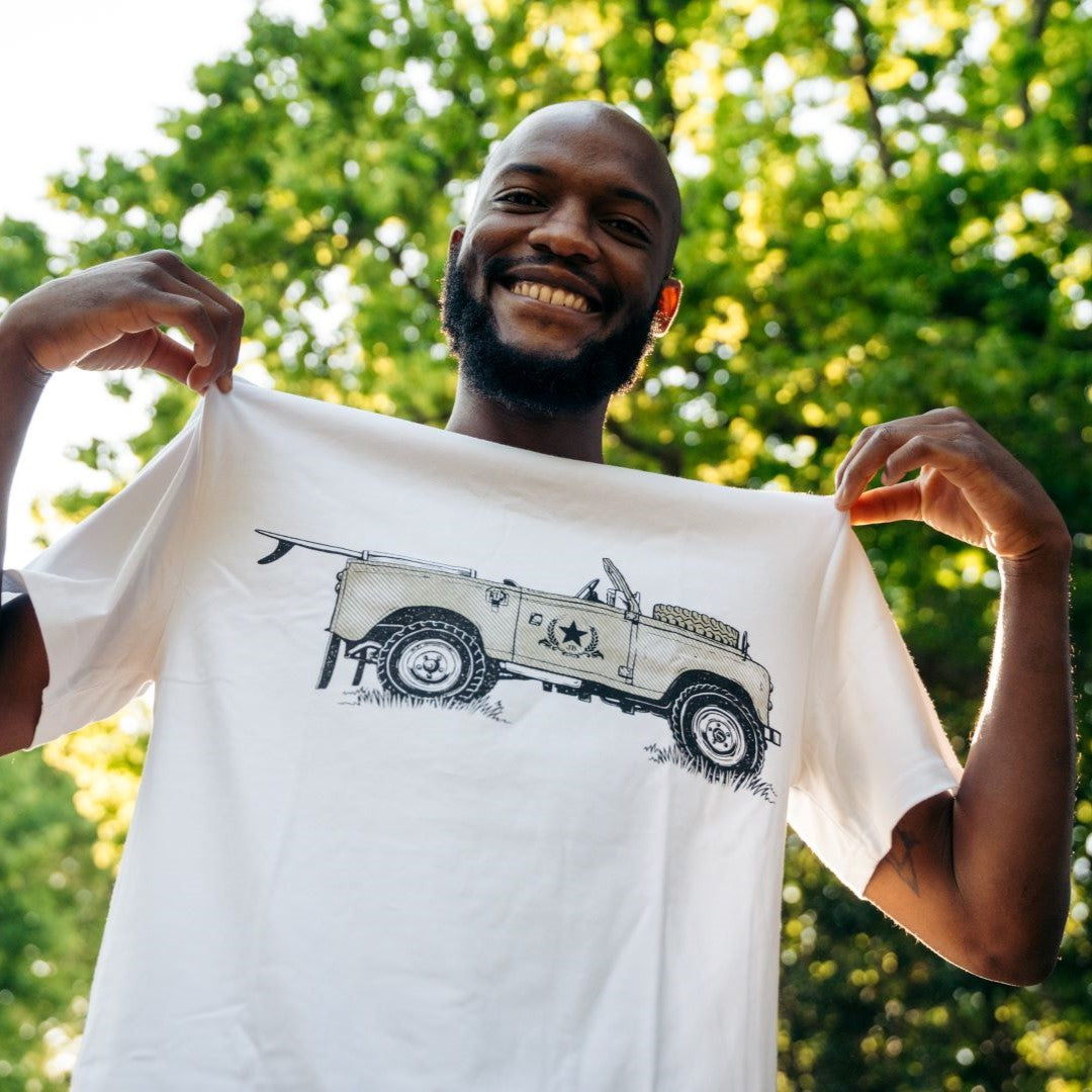 Jack Black's Land Rover T-Shirt (White) – Jack Black's Brewing Co.